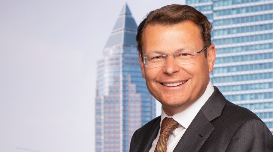 CFO-News: Universal-Investment, Lufthansa, ABB Deutschland - FINANCE