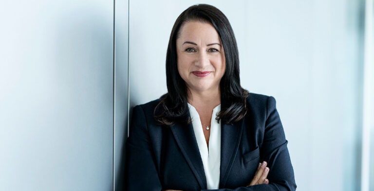 CFO Maria Ferraro: Zwischenstopp MDax - FINANCE