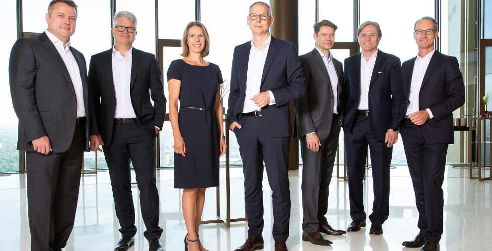 PwC sortiert sich neu - FINANCE