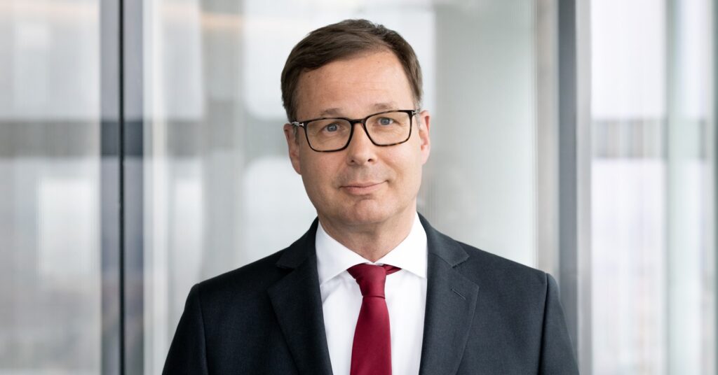 HVB baut Firmenkundengeschäft um, Beumer geht - FINANCE