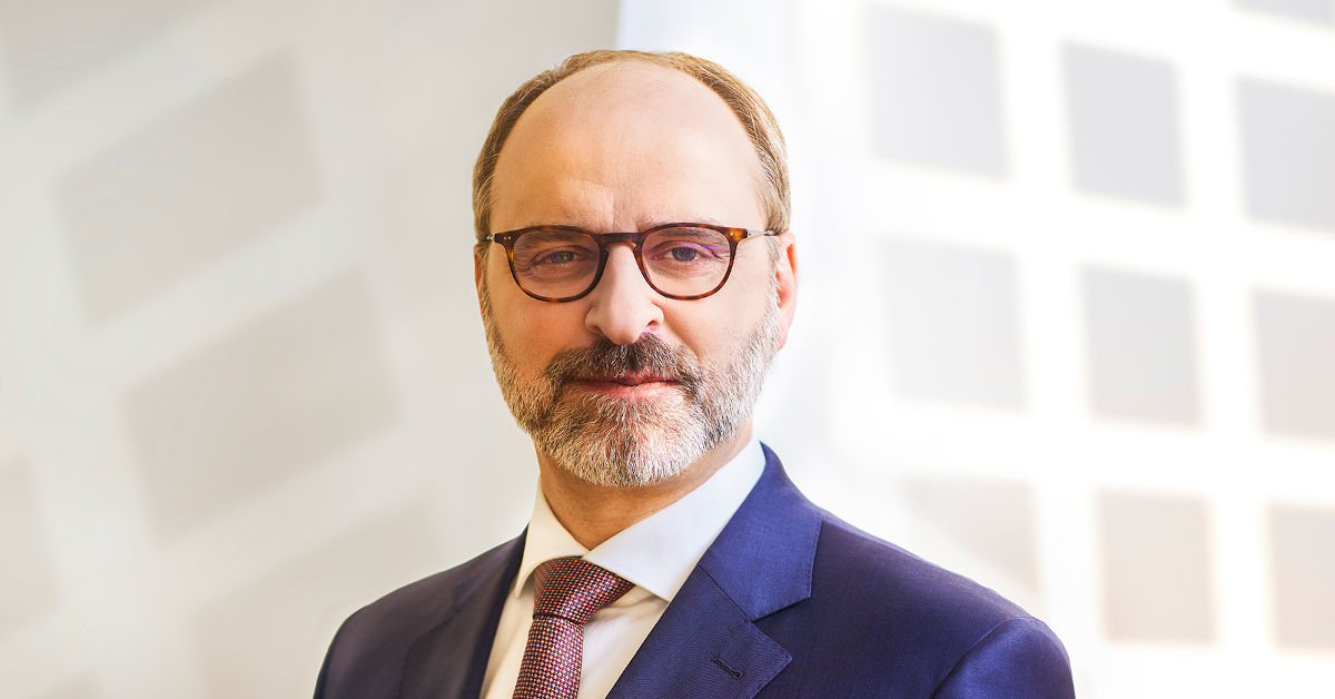Barbara Gregor löst Ulrich Hadding als SMA-CFO ab - FINANCE
