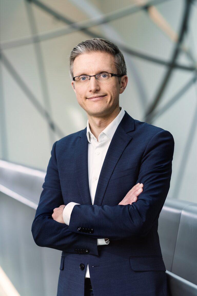 Deutsche Bank befördert Jörg Eigendorf zum Chief Sustainability Officer ...