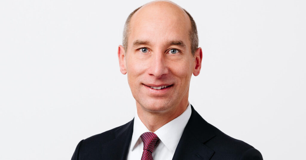 Airbus wirbt Covestro-CFO Thomas Toepfer ab - FINANCE