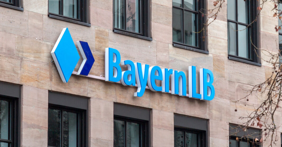 BayernLB: Umbau im Firmenkundengeschäft trägt Früchte - FINANCE