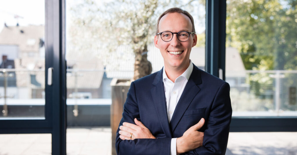 Christof Knop wird CFO bei Media Central - FINANCE