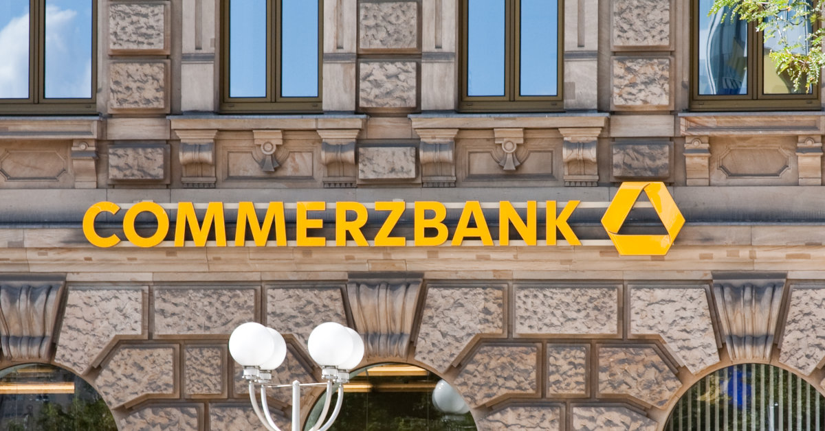 Firmenkundengeschäft treibt Commerzbank-Gewinn in die Höhe - FINANCE