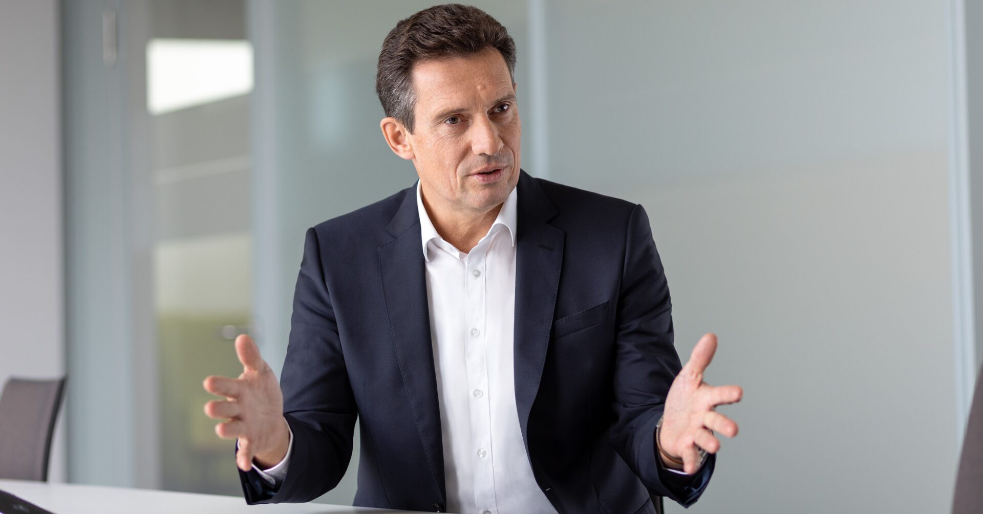 ZF-CFO: „Wir werden immer mehr ein Tech-Konzern“ - FINANCE