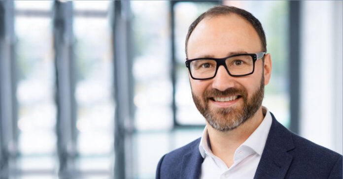 David Alich wechselt von PwC zu EY - FINANCE