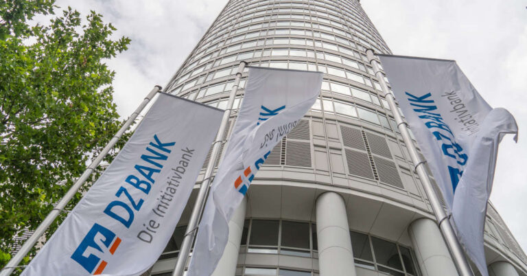 DZ Bank macht Rekordgewinn - FINANCE