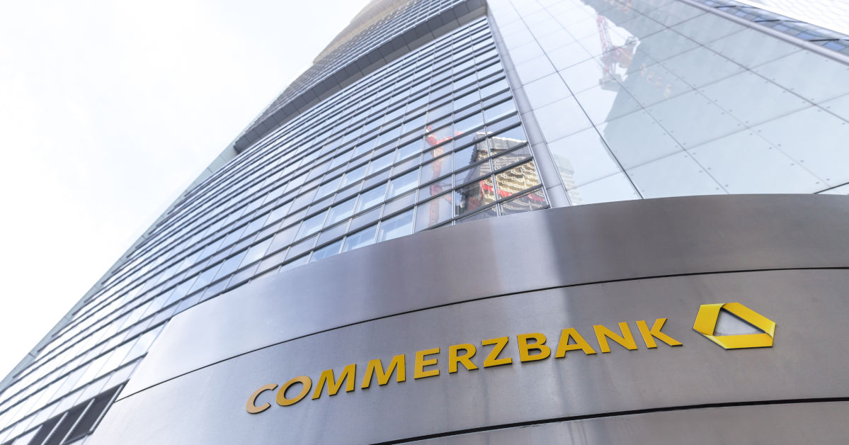 Commerzbank wappnet sich für möglichen Übernahmeversuch - FINANCE