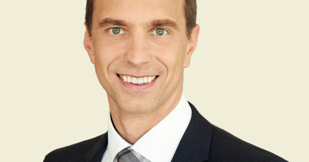 Was CFO Marcus Almeling zu Aldi Süd bringt - FINANCE
