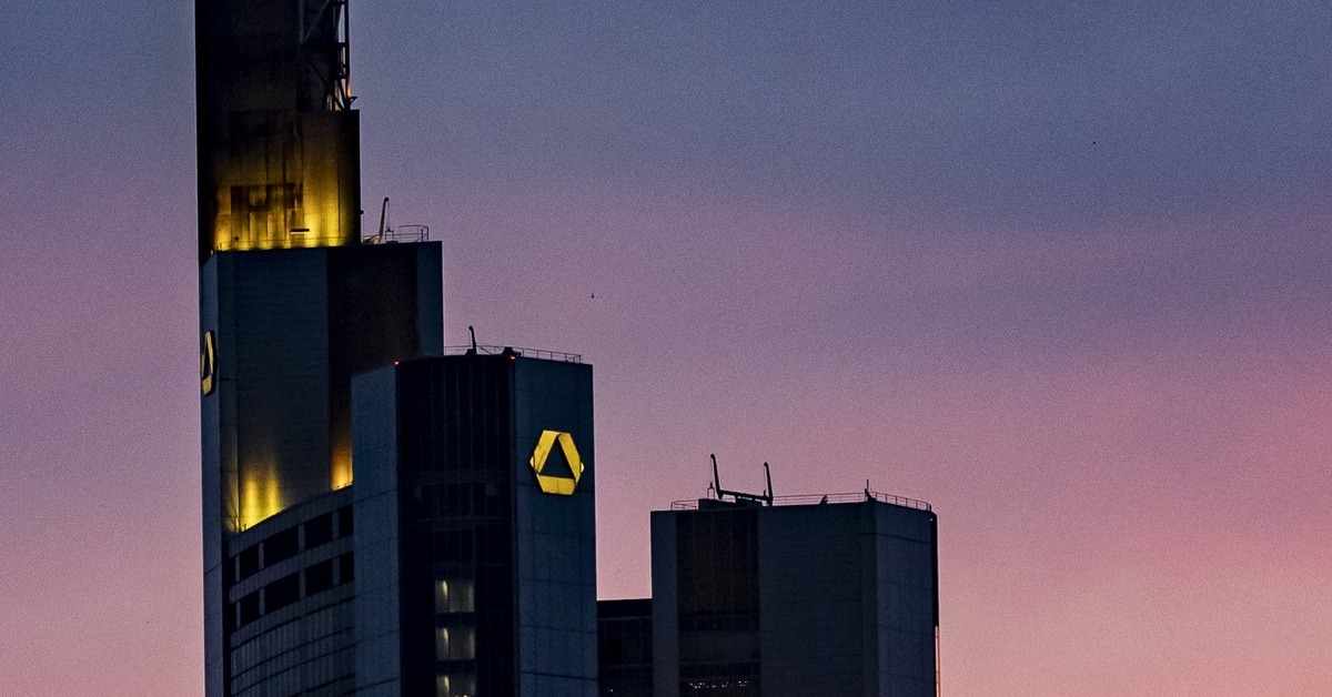 Unicredit und Commerzbank: Der Tanz vor der goldenen Schwelle - FINANCE